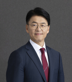 SK AX, 김완종 CCO 사장으로 승진 선임